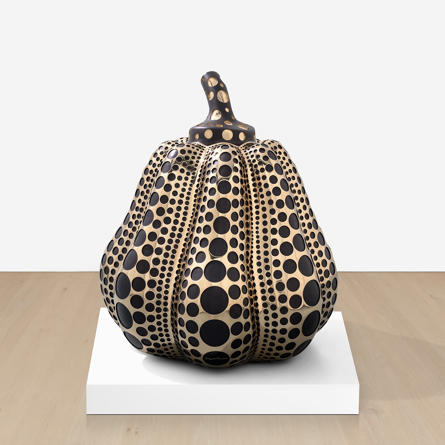 Yayoi Kusama - Modern & Contemporary Art Evening Sale Yayoi Kusama - Modern & Contemporary Art Evening Sale