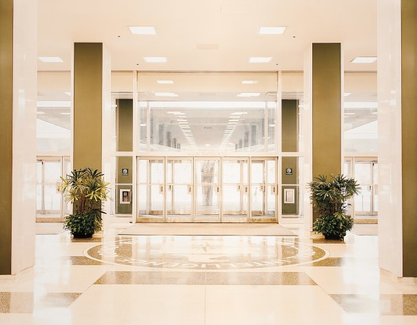 The Central Intelligence Agency Main Entrance Hall, CIA Original ...